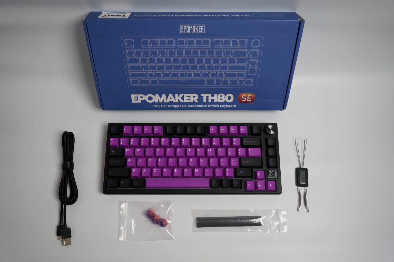 【ちょうどいいサイズ感】今話題のEPOMAKER TH80 SEをレビュー！最高に気持ちいい打鍵感だった！ | Neet Blog